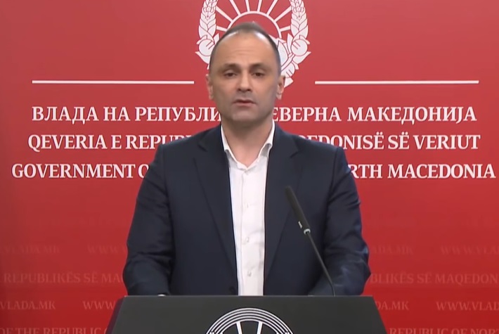 Филипче: Министерката Кочоска кажа дека нема да растат платите ...